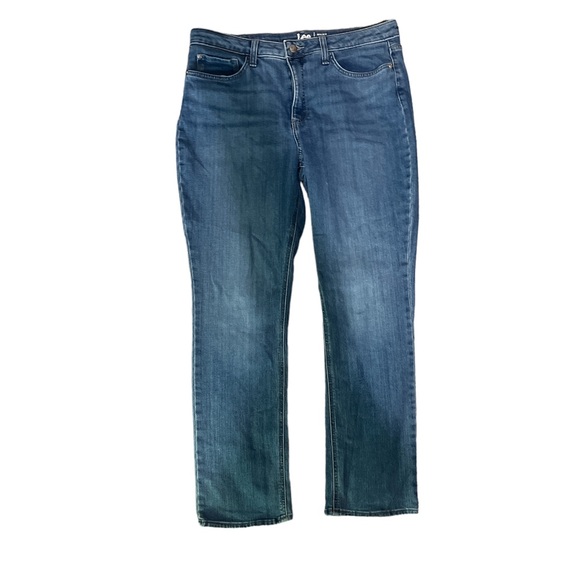 Lee | Jeans | Lee Regular Fit Straight Leg Mid Rise Medium Wash Womens ...